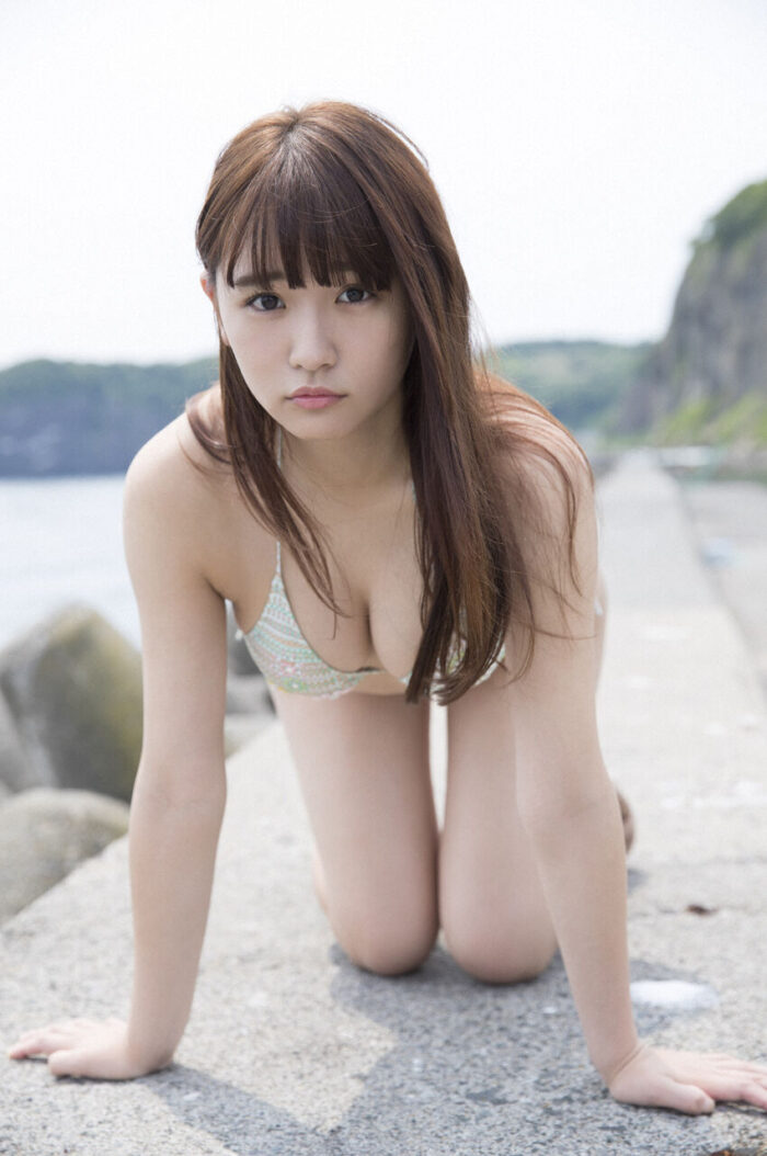浅川梨奈の水着画像363枚【ビキニ姿が可愛すぎてやばいです！】 | 水着画像のまとめサイト「mizugazo（ミズガゾ）」