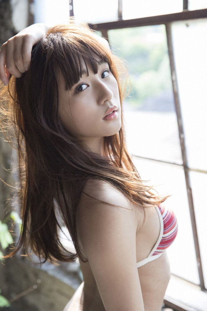 浅川梨奈の水着画像363枚【ビキニ姿が可愛すぎてやばいです！】 | 水着画像のまとめサイト「mizugazo（ミズガゾ）」