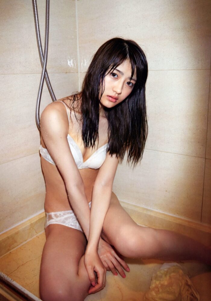 若月佑美の水着画像76枚【ビキニ姿が可愛すぎてやばいです！】 | 水着画像のまとめサイト「mizugazo（ミズガゾ）」