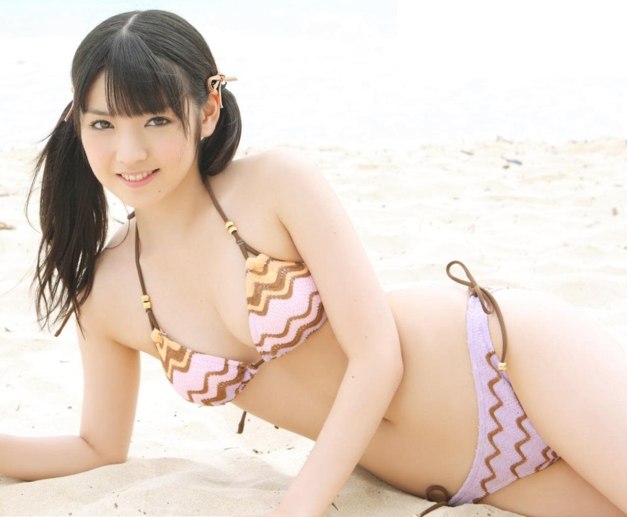 道重さゆみの水着画像112枚【ビキニ姿が可愛すぎてやばいです！】 | 水着画像のまとめサイト「mizugazo（ミズガゾ）」