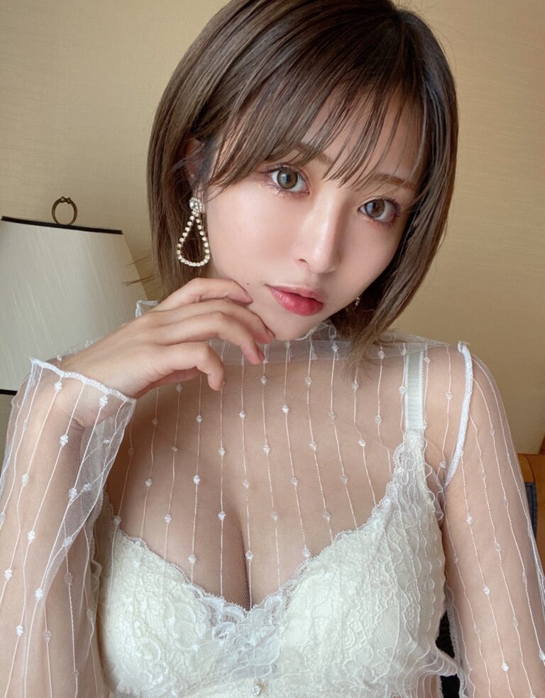 百瀬りえの水着画像150枚【ビキニ姿が可愛すぎてやばいです！】 | 水着画像のまとめサイト「mizugazo（ミズガゾ）」