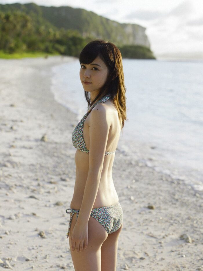 久慈暁子の水着画像141枚【ビキニ姿が可愛すぎてやばいです！】 | 水着画像のまとめサイト「mizugazo（ミズガゾ）」