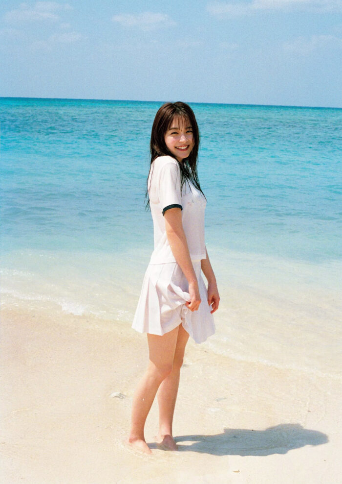 久間田琳加の水着画像165枚【ビキニ姿が可愛すぎてやばいです！】 | 水着画像のまとめサイト「mizugazo（ミズガゾ）」