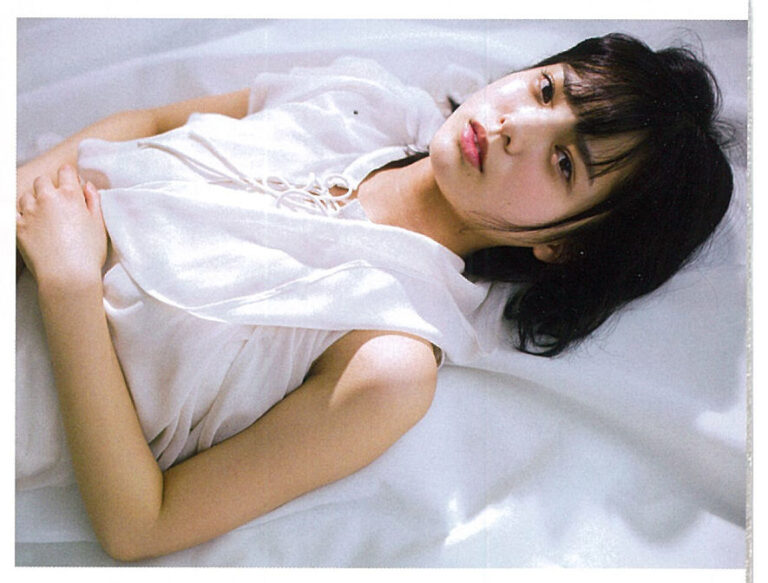 平手友梨奈のグラビア画像100枚【可愛すぎてやばいです！】 | 水着画像のまとめサイト「mizugazo（ミズガゾ）」