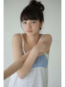 小松菜奈のグラビア画像89枚【可愛すぎてやばいです！】 | 水着画像のまとめサイト「mizugazo（ミズガゾ）」
