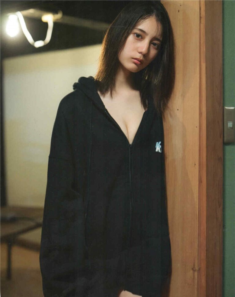 小坂菜緒の水着画像189枚【ビキニ姿が可愛すぎてやばいです！】 | 水着画像のまとめサイト「mizugazo（ミズガゾ）」