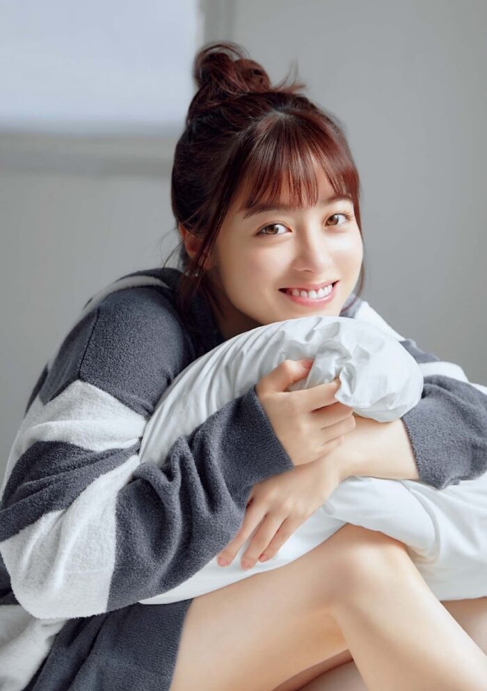 橋本環奈の水着画像107枚【人気女優の激レアな水着グラビア】 | 水着画像のまとめサイト「mizugazo（ミズガゾ）」