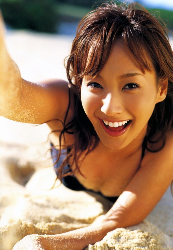 藤本美貴の水着画像108枚【ビキニ姿が可愛すぎてやばいです！】 | 水着画像のまとめサイト「mizugazo（ミズガゾ）」