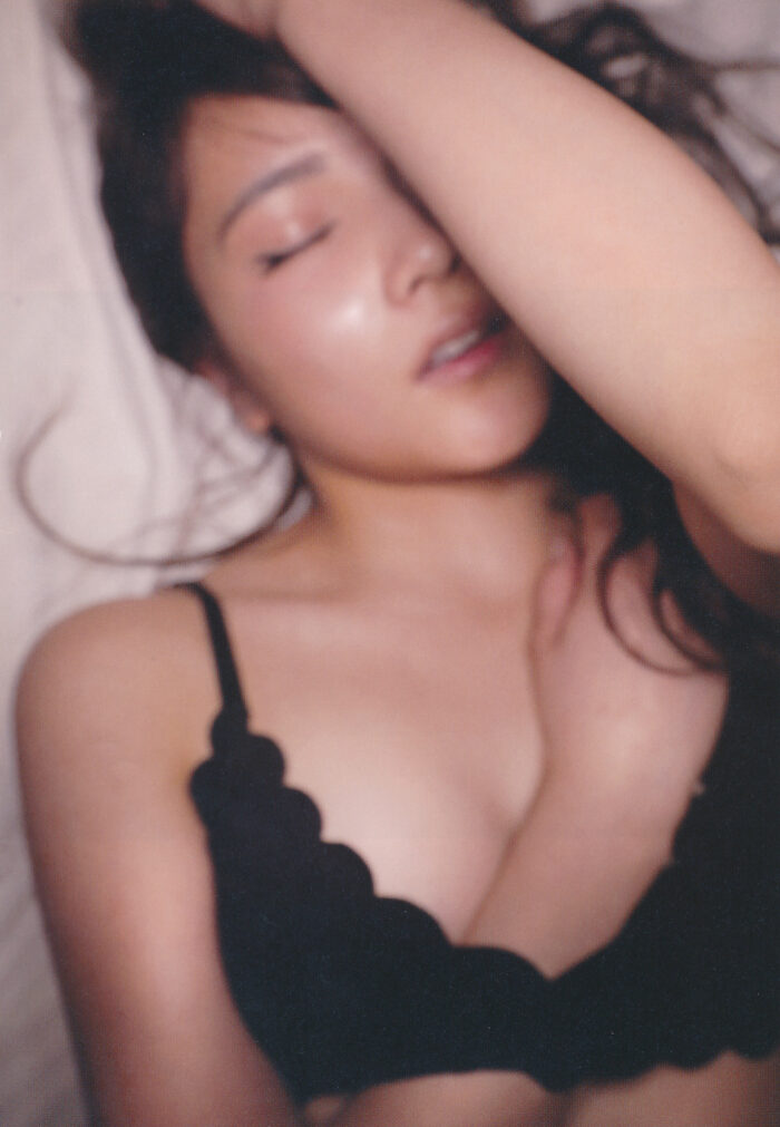 入山杏奈の水着画像123枚【ビキニ姿が可愛すぎてやばいです！】 | 水着画像のまとめサイト「mizugazo（ミズガゾ）」