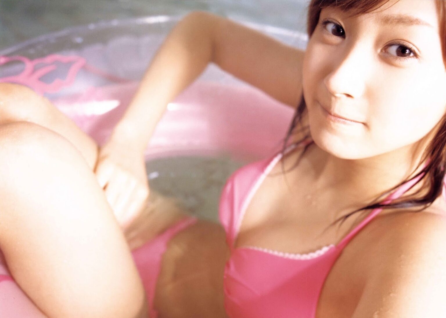 藤本美貴の水着画像100枚【ビキニ姿が可愛すぎてやばいです！】 | 水着画像のまとめサイト「mizugazo（ミズガゾ）」