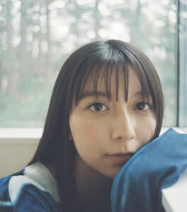 上白石萌歌のグラビア画像40枚【可愛すぎてやばいです！】 | 水着画像のまとめサイト「mizugazo（ミズガゾ）」