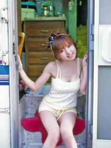 紺野あさ美の水着画像71枚【ビキニ姿が可愛すぎてやばいです！】 | 水着画像のまとめサイト「mizugazo（ミズガゾ）」