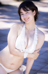 真田まことのグラビア画像142枚【ビキニ姿が可愛すぎてやばいです！】 | 水着画像のまとめサイト「mizugazo（ミズガゾ）」