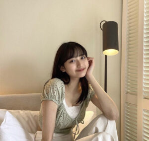 加藤栞の水着画像49枚【ビキニ姿が可愛すぎてやばいです！】 | 水着画像のまとめサイト「mizugazo（ミズガゾ）」