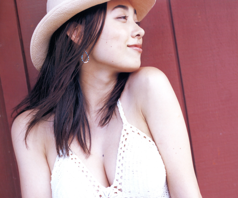 吹石一恵の水着画像90枚【ビキニ姿が可愛すぎてやばいです！】 | 水着画像のまとめサイト「mizugazo（ミズガゾ）」