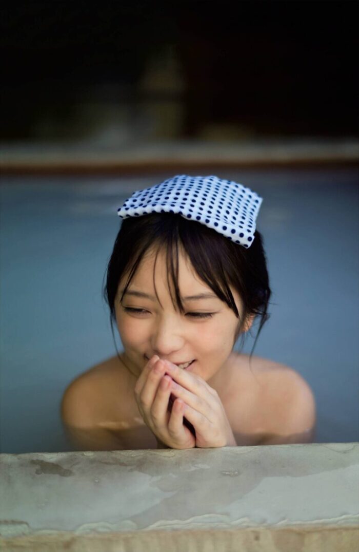 与田祐希の水着画像237枚【美バストのビキニ姿に大反響！】 | 水着画像のまとめサイト「mizugazo（ミズガゾ）」