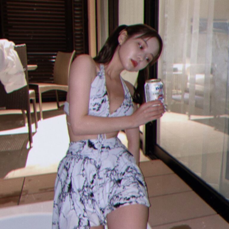 佐藤ノアの水着画像89枚【グラビアが可愛すぎてやばいです！】 | 水着画像のまとめサイト「mizugazo（ミズガゾ）」