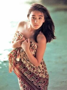 西田ひかるの水着画像94枚【ビキニ姿が可愛すぎてやばいです！】 | 水着画像のまとめサイト「mizugazo（ミズガゾ）」