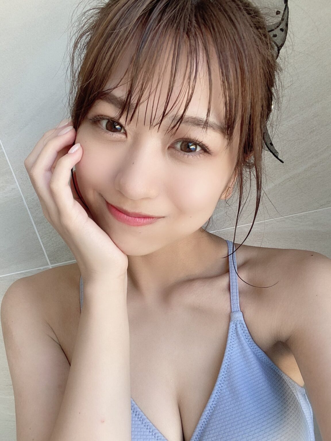 篠崎彩奈の水着画像68枚【ビキニ姿が可愛すぎてやばいです！】 | 水着画像のまとめサイト「mizugazo（ミズガゾ）」