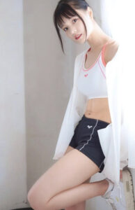 遥りさの水着画像43枚【ビキニ姿が可愛すぎてやばいです！】 | 水着画像のまとめサイト「mizugazo（ミズガゾ）」