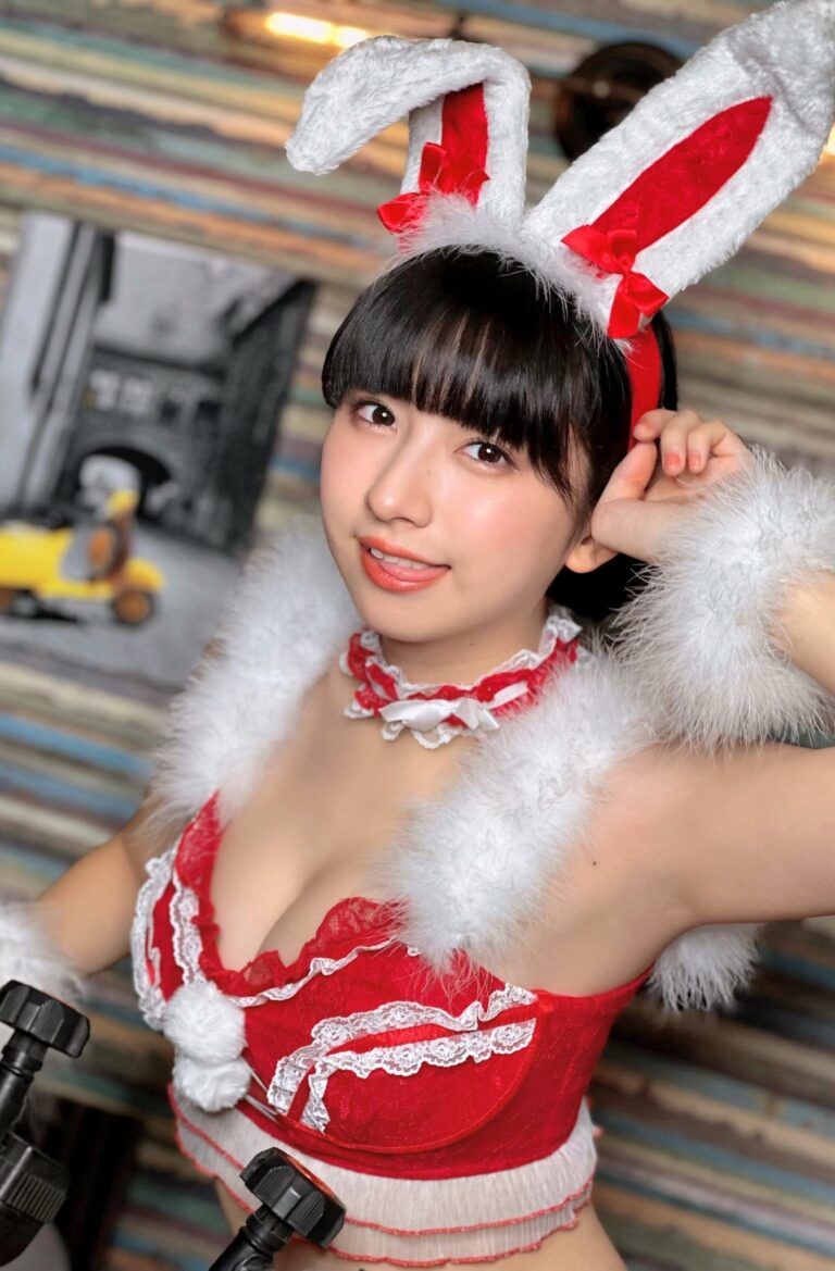 PINOCOの水着画像79枚【ビキニ姿が可愛すぎてやばいです！】 | 水着画像のまとめサイト「mizugazo（ミズガゾ）」