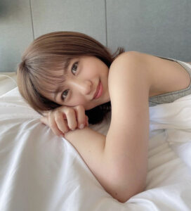 篠崎彩奈の水着画像68枚【ビキニ姿が可愛すぎてやばいです！】 | 水着画像のまとめサイト「mizugazo（ミズガゾ）」