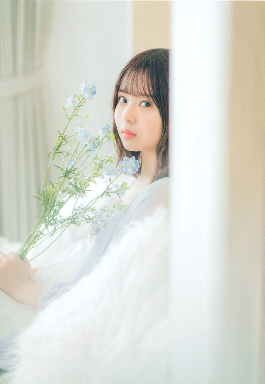 佐藤璃果のグラビア画像83枚【可愛すぎてやばいです！】 | 水着画像のまとめサイト「mizugazo（ミズガゾ）」