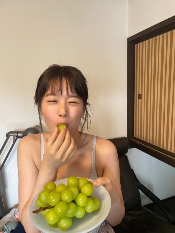 小坂井祐莉絵の水着画像31枚【ビキニ姿が可愛すぎてやばいです！】 | 水着画像のまとめサイト「mizugazo（ミズガゾ）」