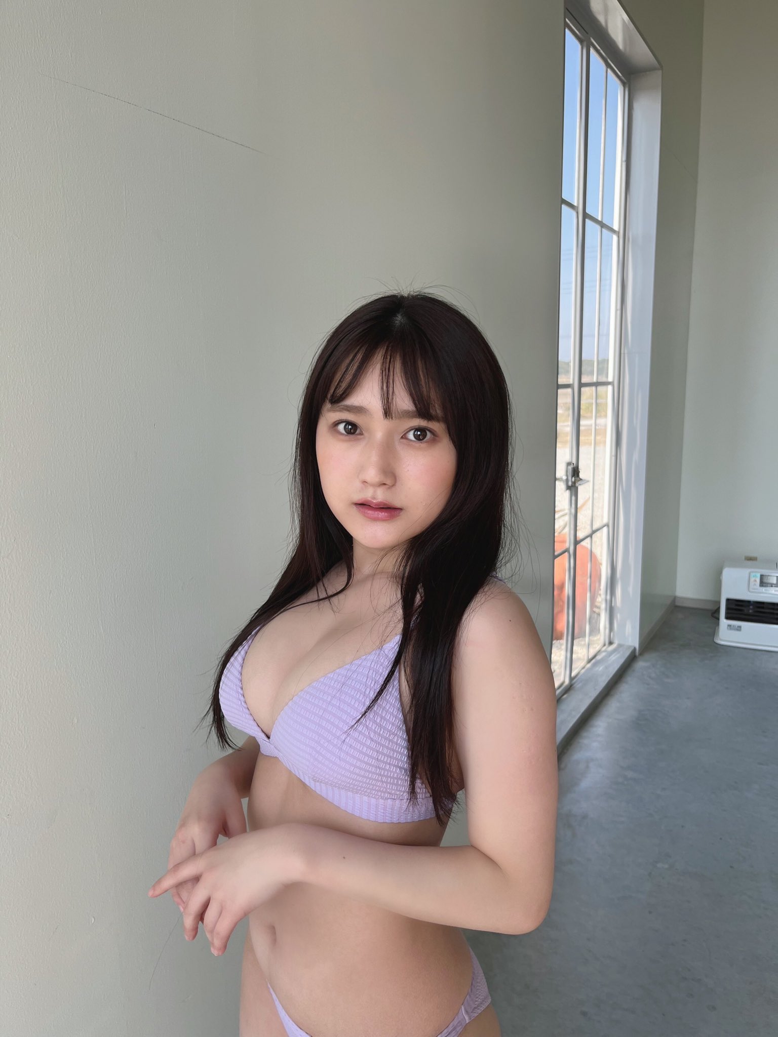 鈴木くるみの水着画像105枚【ビキニ姿が可愛すぎてやばいです！】 | 水着画像のまとめサイト「mizugazo（ミズガゾ）」