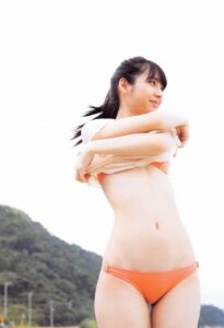 松岡菜摘の水着画像95枚【ビキニ姿が可愛すぎてやばいです！】 | 水着画像のまとめサイト「mizugazo（ミズガゾ）」