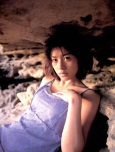 さとう珠緒の水着画像79枚【ビキニ姿が可愛すぎてやばいです！】 | 水着画像のまとめサイト「mizugazo（ミズガゾ）」