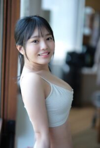 鈴原すずの水着画像128枚【ビキニ姿が可愛すぎてやばいです！】 | 水着画像のまとめサイト「mizugazo（ミズガゾ）」