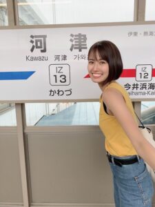 新谷あやかの水着画像33枚【ビキニ姿が可愛すぎてやばいです！】 | 水着画像のまとめサイト「mizugazo（ミズガゾ）」
