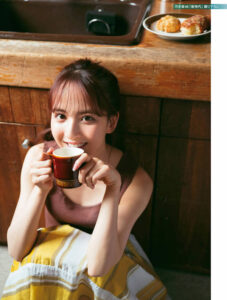 佐藤楓のグラビア画像63枚【可愛すぎてやばいです！】 | 水着画像のまとめサイト「mizugazo（ミズガゾ）」