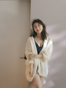 安めぐみの水着画像164枚【ビキニ姿が可愛すぎてやばいです！】 | 水着画像のまとめサイト「mizugazo（ミズガゾ）」