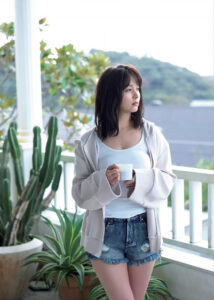 石橋杏奈の水着画像74枚【ビキニ姿が可愛すぎてやばいです！】 | 水着画像のまとめサイト「mizugazo（ミズガゾ）」