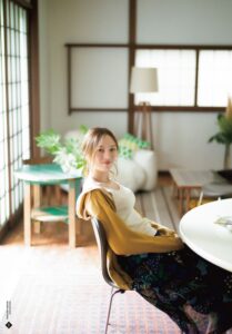 梅澤美波の水着画像124枚【ビキニ姿が可愛すぎてやばいです！】 | 水着画像のまとめサイト「mizugazo（ミズガゾ）」