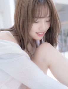 山内ともなの水着画像25枚【ビキニ姿が可愛すぎてやばいです！】 | 水着画像のまとめサイト「mizugazo（ミズガゾ）」