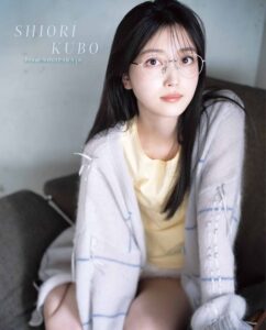 久保史緒里のグラビア画像135枚【水着姿が可愛すぎてやばいです！】 | 水着画像のまとめサイト「mizugazo（ミズガゾ）」